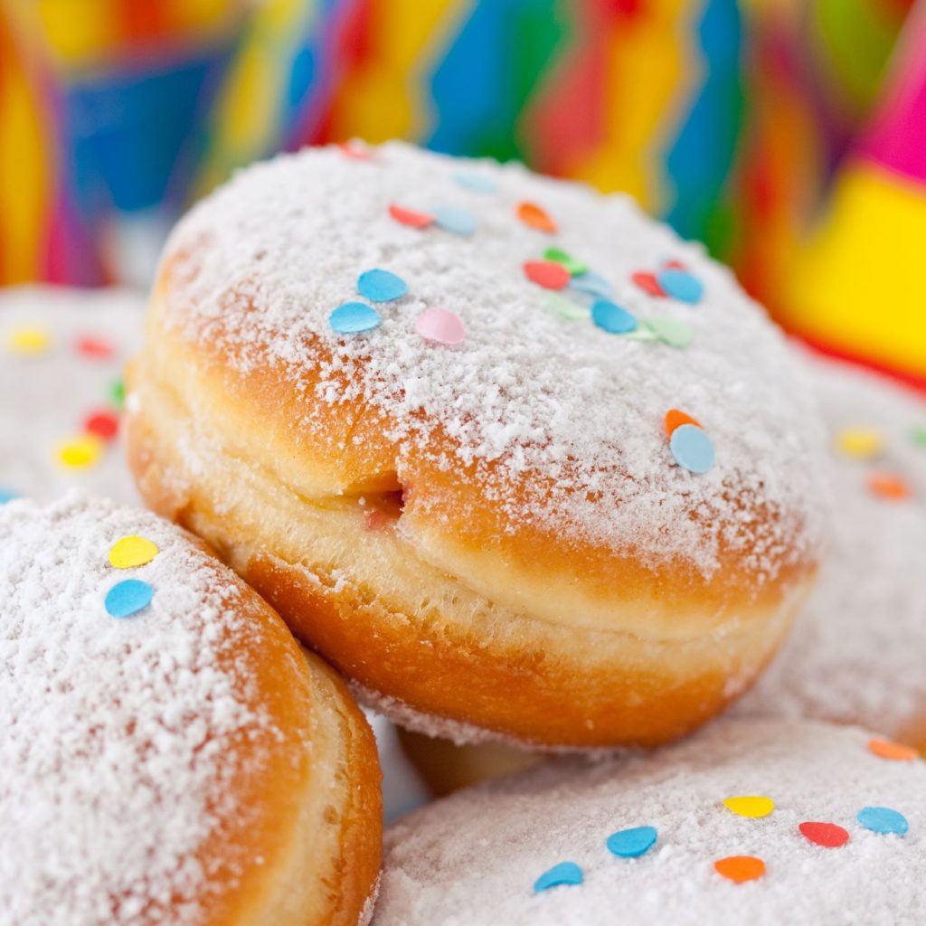 Berliner Doughnut – Berliner Pfannkuchen/Berliner - Saskatchewan German ...